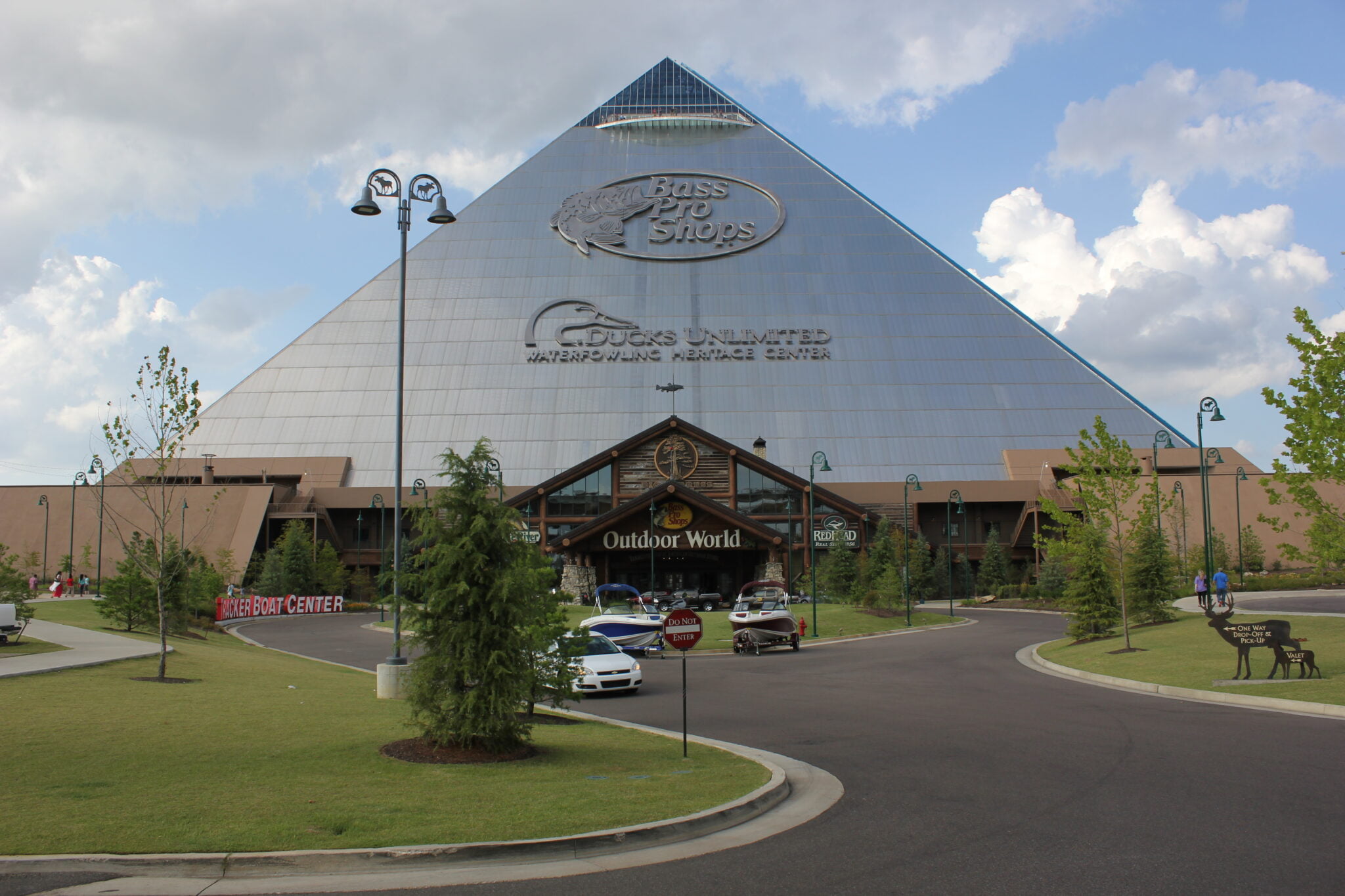 Unlocking Adventure: Memphis Pyramid Delights Await! - Lost In Memphis